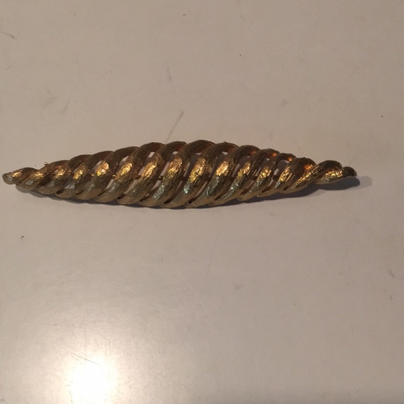 2817 | Jewelry | Vintage Signed 287 Gold Tone Bar Design Pin | Poshmark